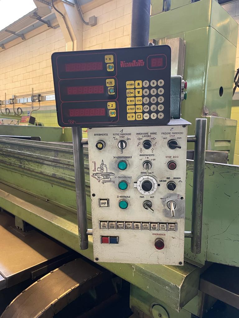 BED TYPE MILLIG WITH DRO (SECMU 2250X700) - Used Gear Machines Provider ...