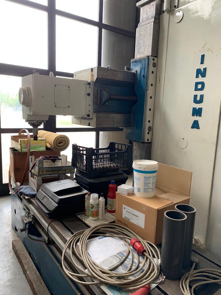 BED TYPE MILLIG WITH DRO (INDUMA 2000X700) - Used Gear Machines ...